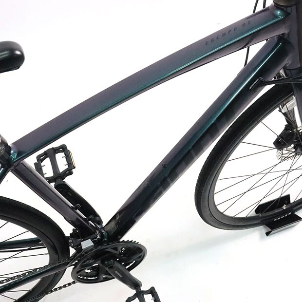 【リユース・お渡し済み】ESCAPE RX2 DISC 465mm 2022年モデル クロスバイク 自転車